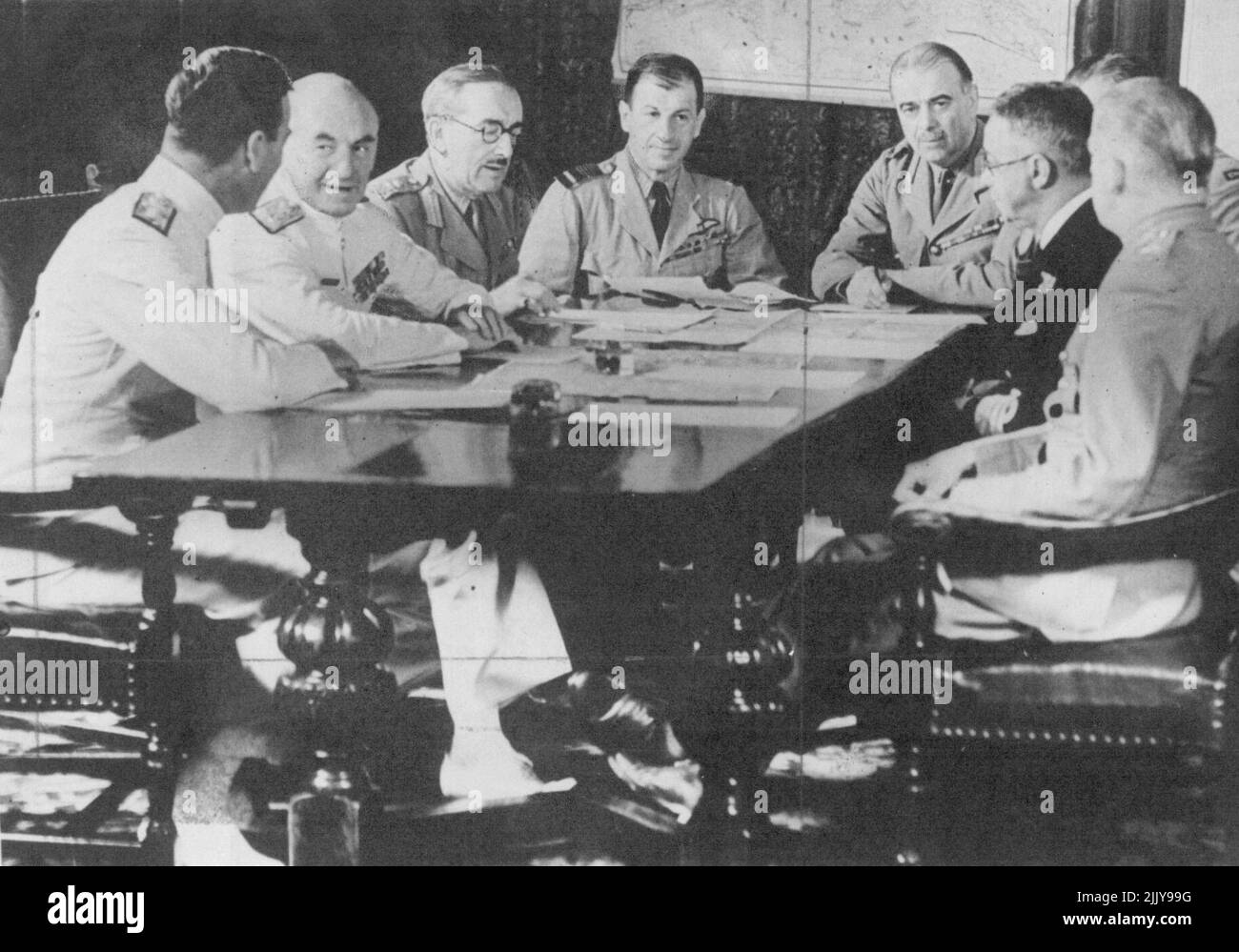 Confer In Quebec - Left to right: Lord Louis Mountbatten Chief of ...
