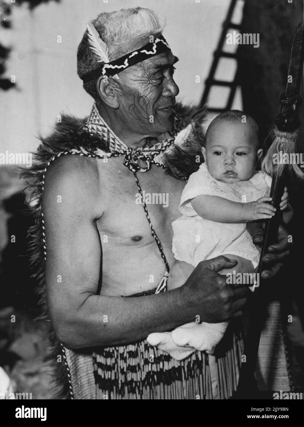 People-Maon. January 01, 1954. (Photo by Associated Newspapers Ltd ...