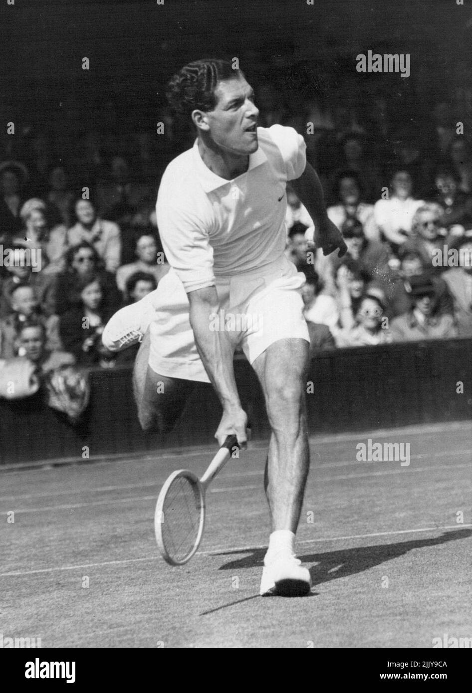 Mottram Meets American At Wimbledon - Tony Mottram in action during the ...