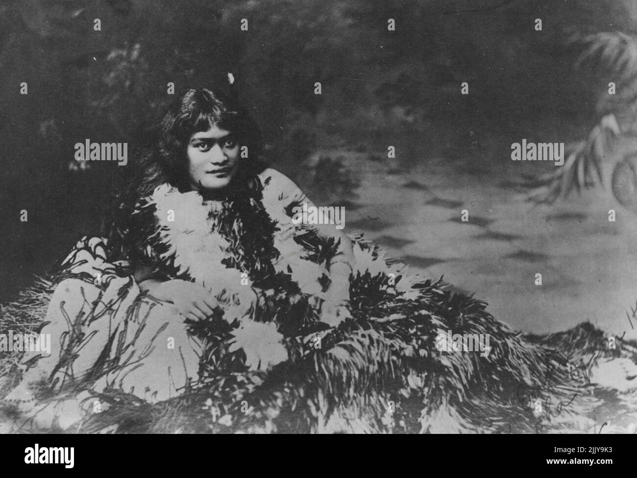 Princess Te Puea as a girl-then believed to be dying of tuberculosis ...