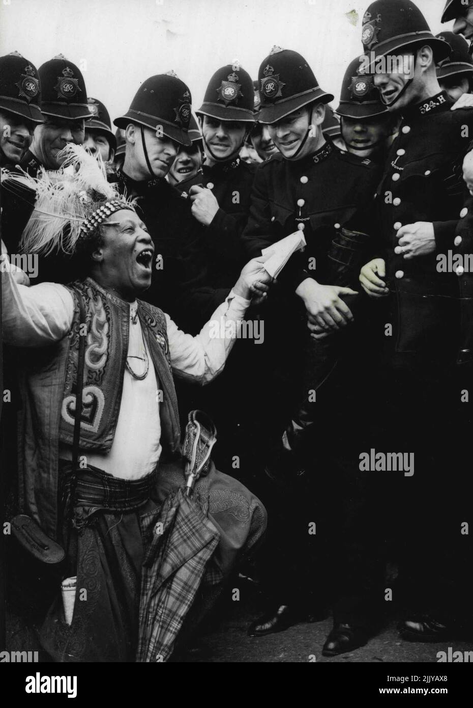 Racing tipster hi-res stock photography and images - Alamy