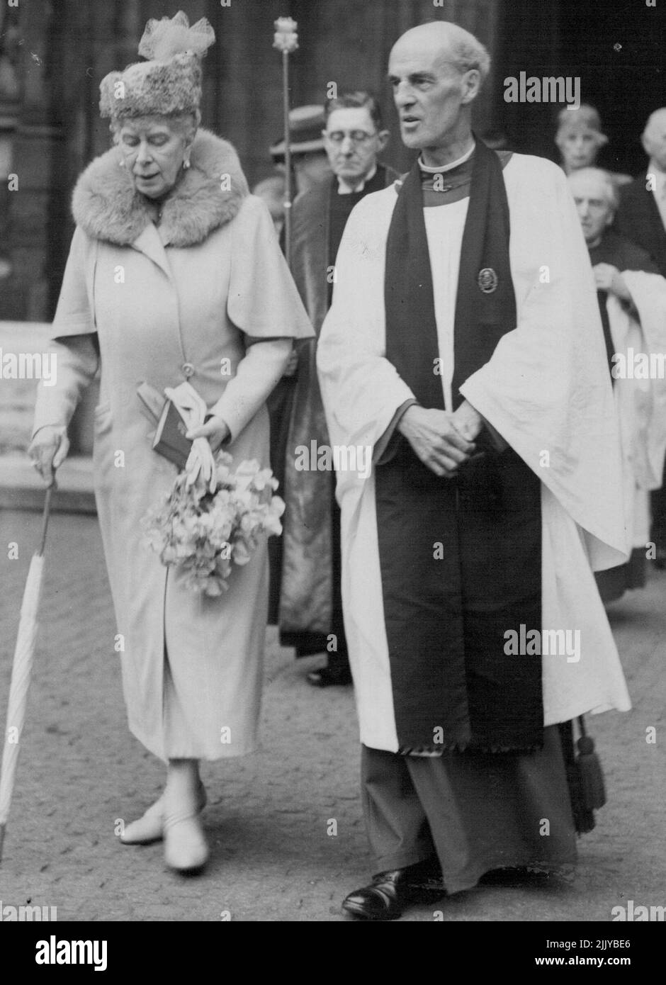 Queen Mary's 79th Birthday -- H.M. Queen Mary leaving Westminster Abbey ...