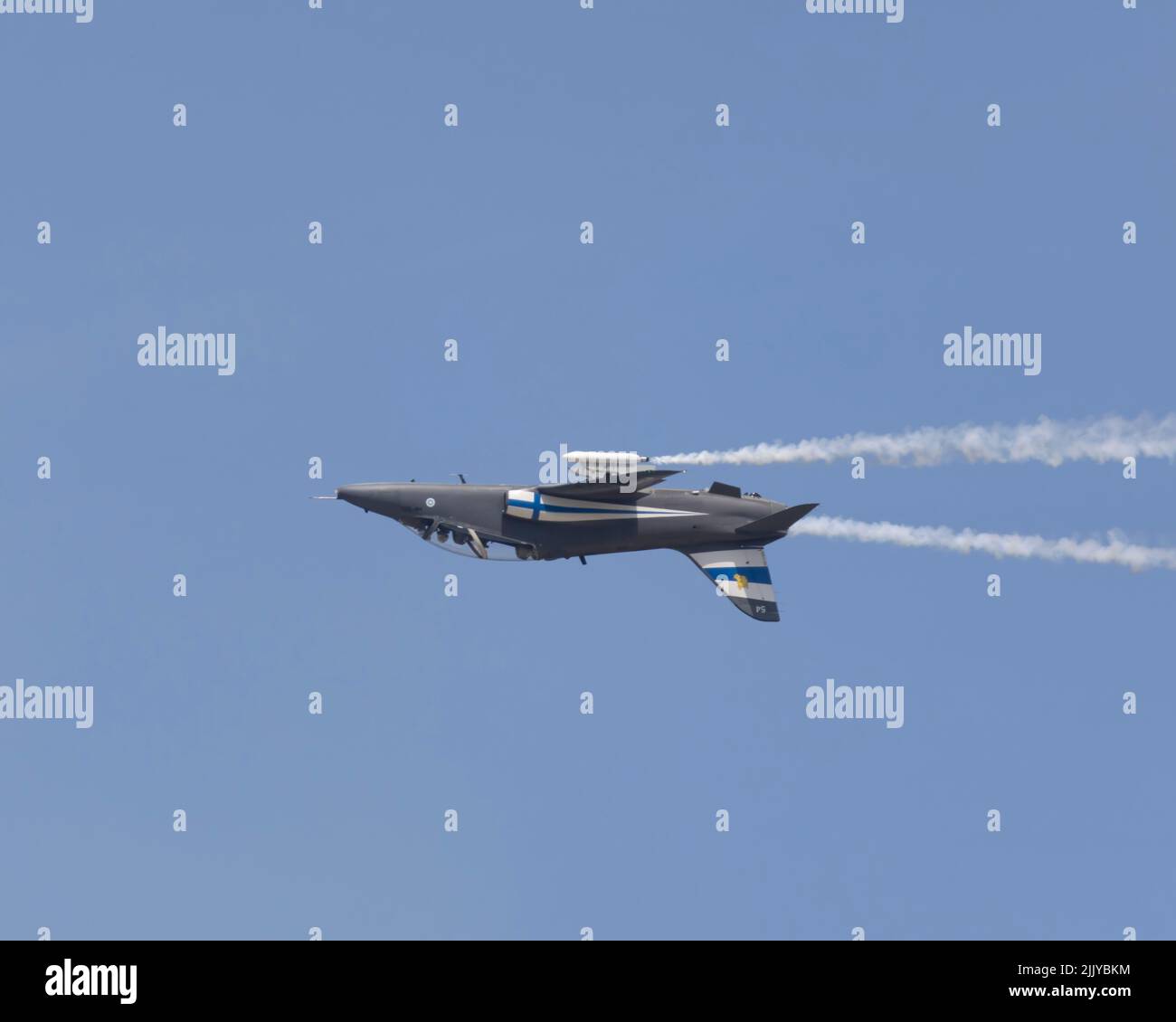 Finnish Air Force BAe Hawk Mk.51 jet trainer HW-354 flying at RIAT 2022 ...