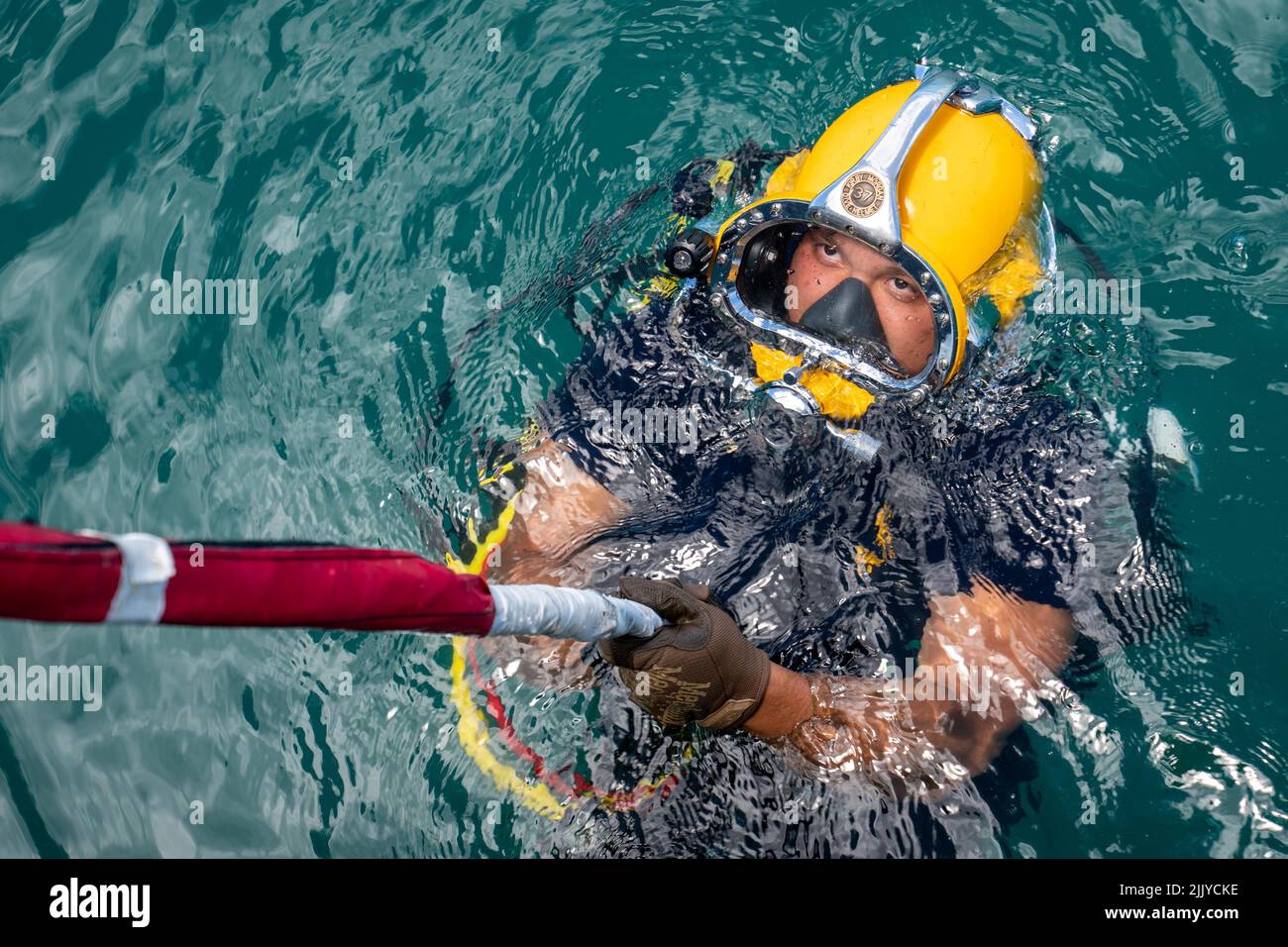 International diver hi-res stock photography and images - Alamy