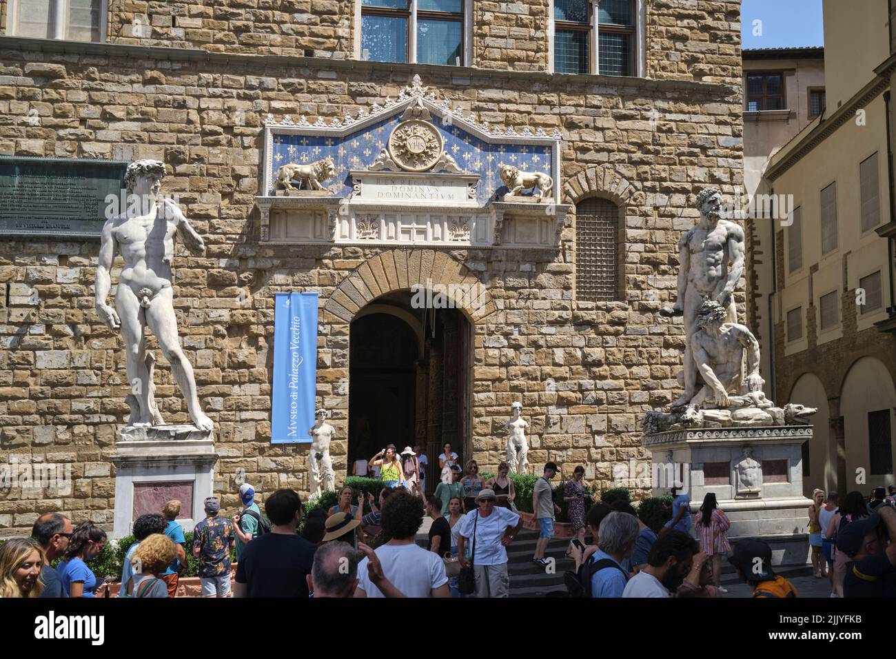 Palazzo vecchio sculptures hi-res stock photography and images - Alamy
