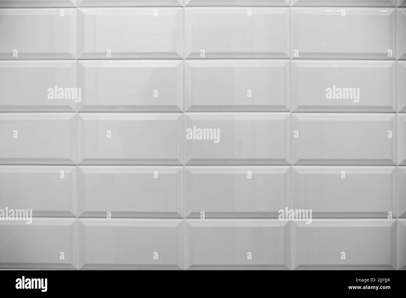 Seamless white bathroom wall tiles. Pattern, brick texture for ...