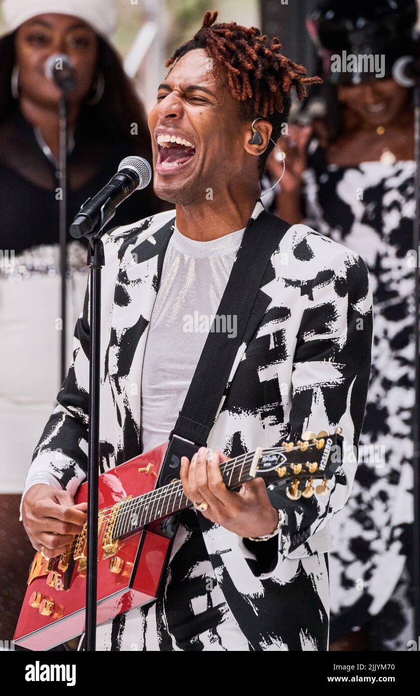 NEW YORK, NY, USA - JUNE 17, 2022: Jon Batiste Performs on NBC's "Today ...