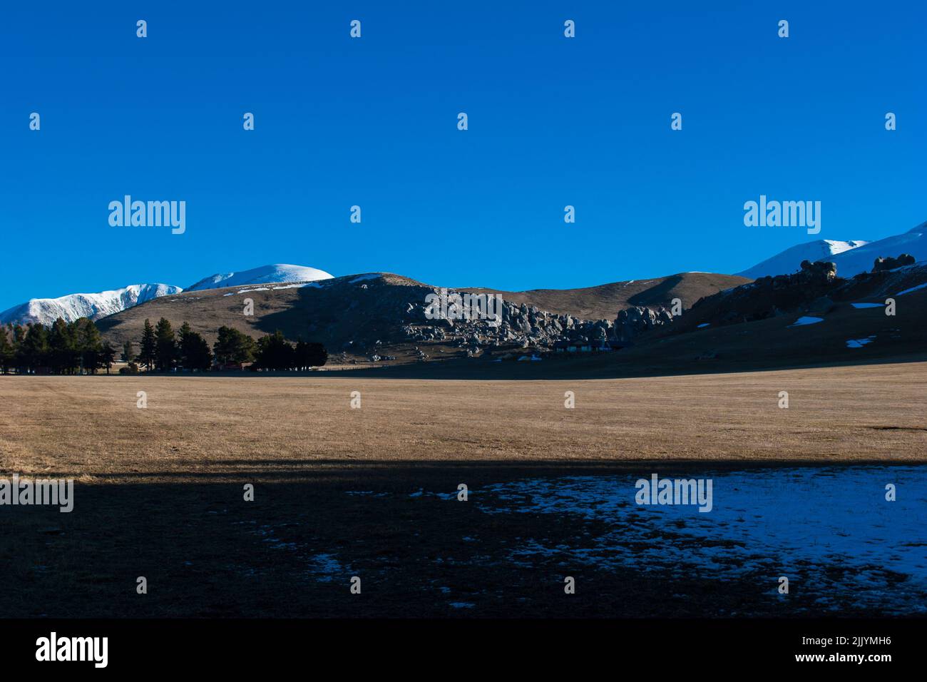 A Look at life in New Zealand: Alpine Landscape, South Island, New ...