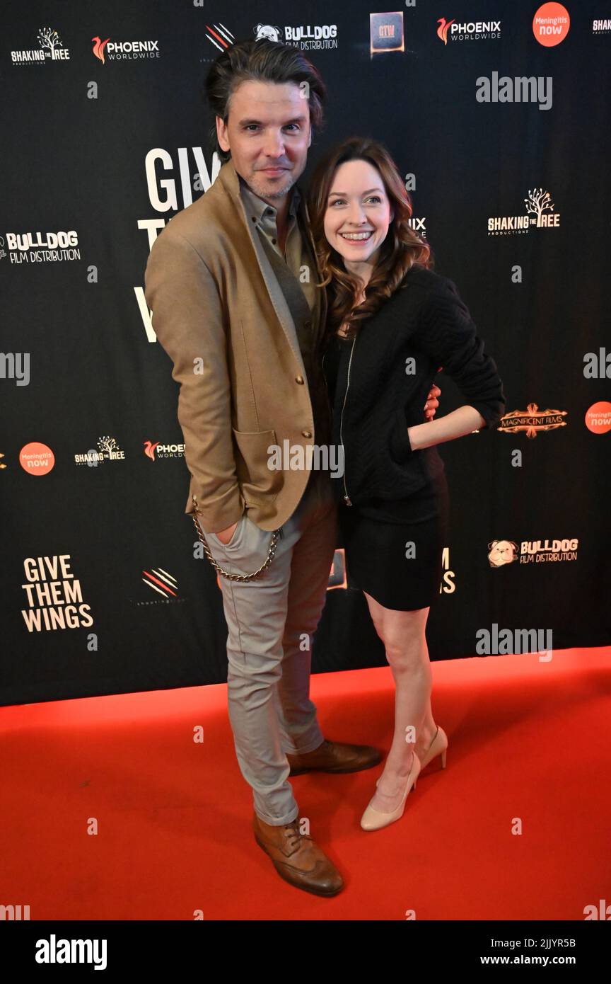 London, UK. 28th July, 2022. Louis James and Sarah Alexandra Marks ...