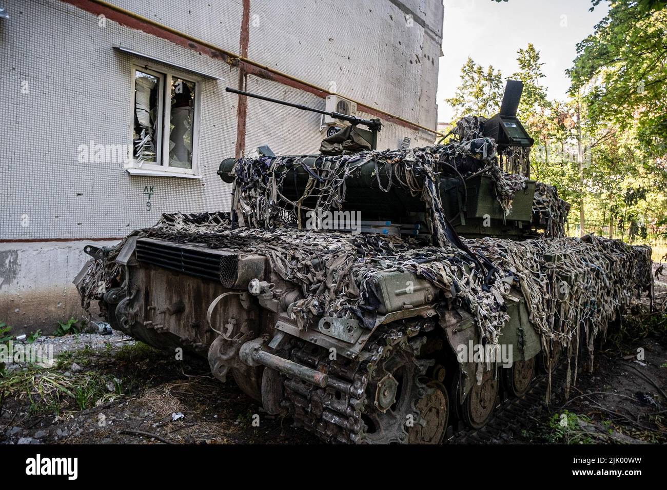 Kharkiv, Ukraine. 08th July, 2022. A back view of a Ukrainian tank ...