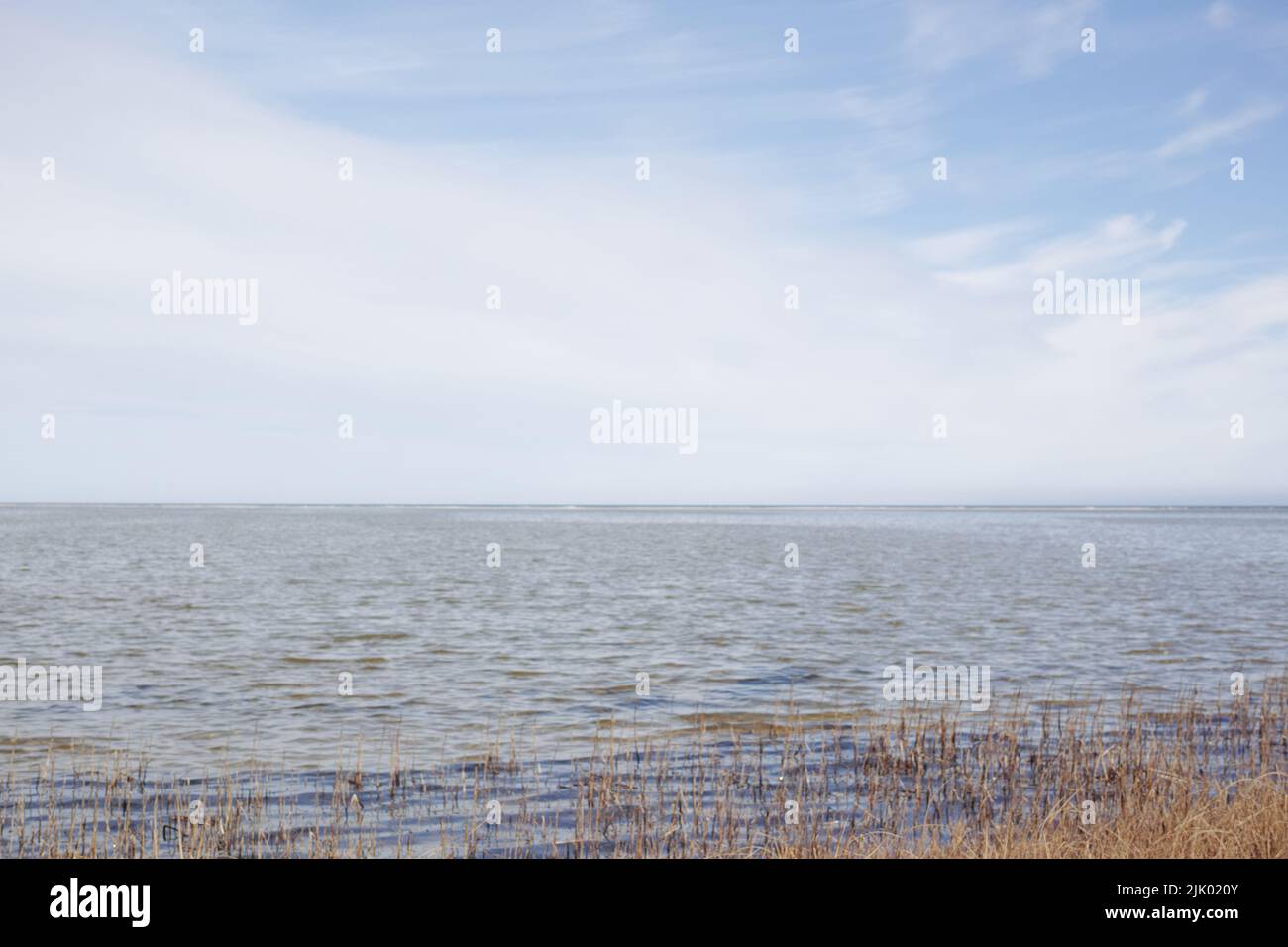 Empty lake landscape hi-res stock photography and images - Alamy