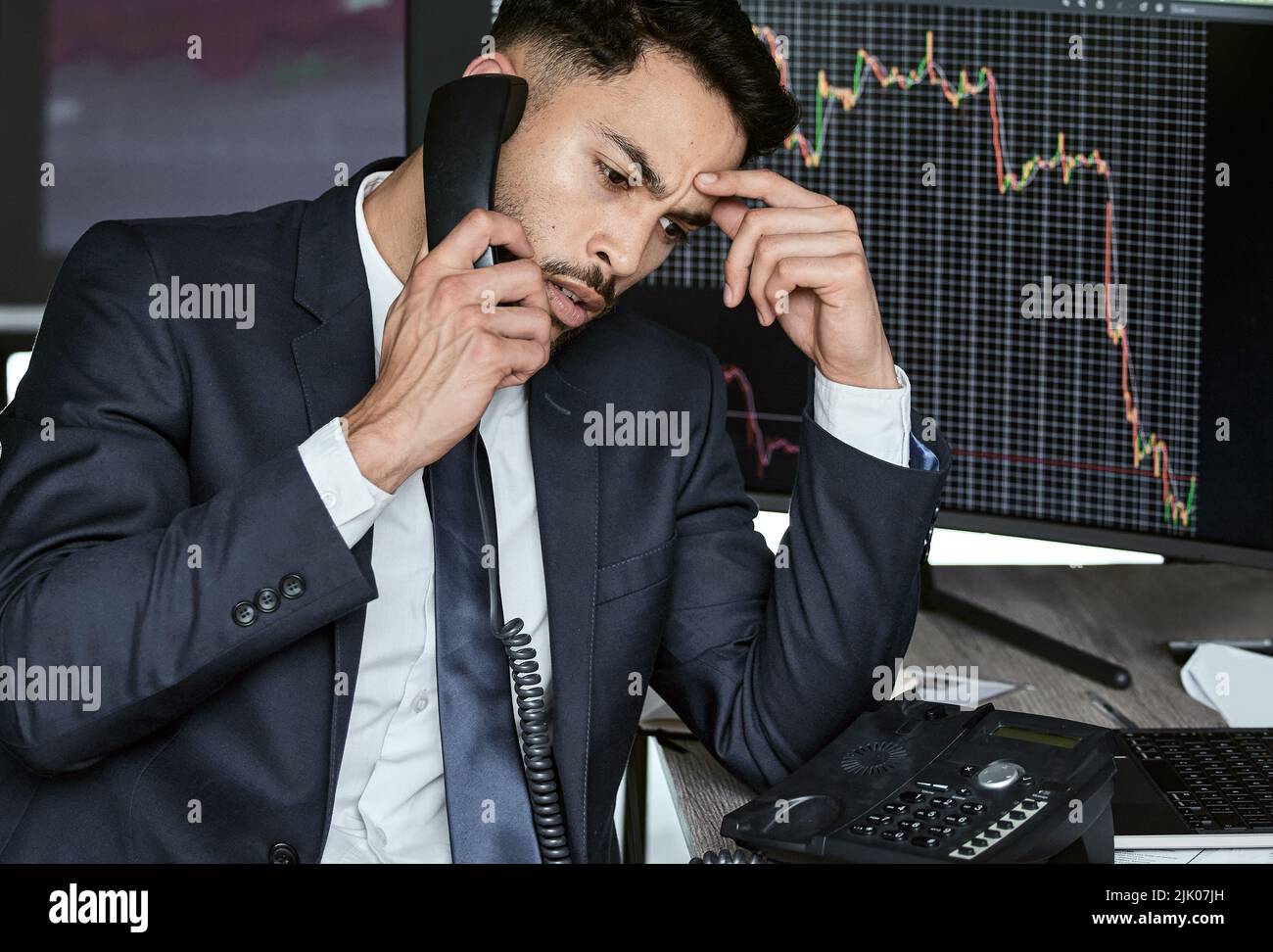 Stock market crash graph hi-res stock photography and images - Alamy