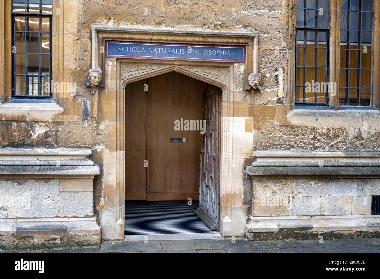 Bodleian library doorway hi-res stock photography and images - Alamy
