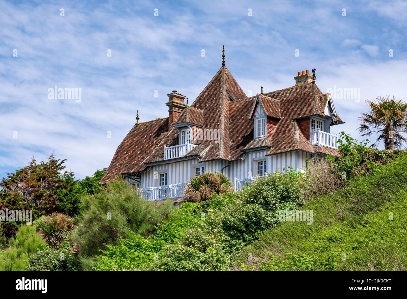 Norman villa hi-res stock photography and images - Alamy