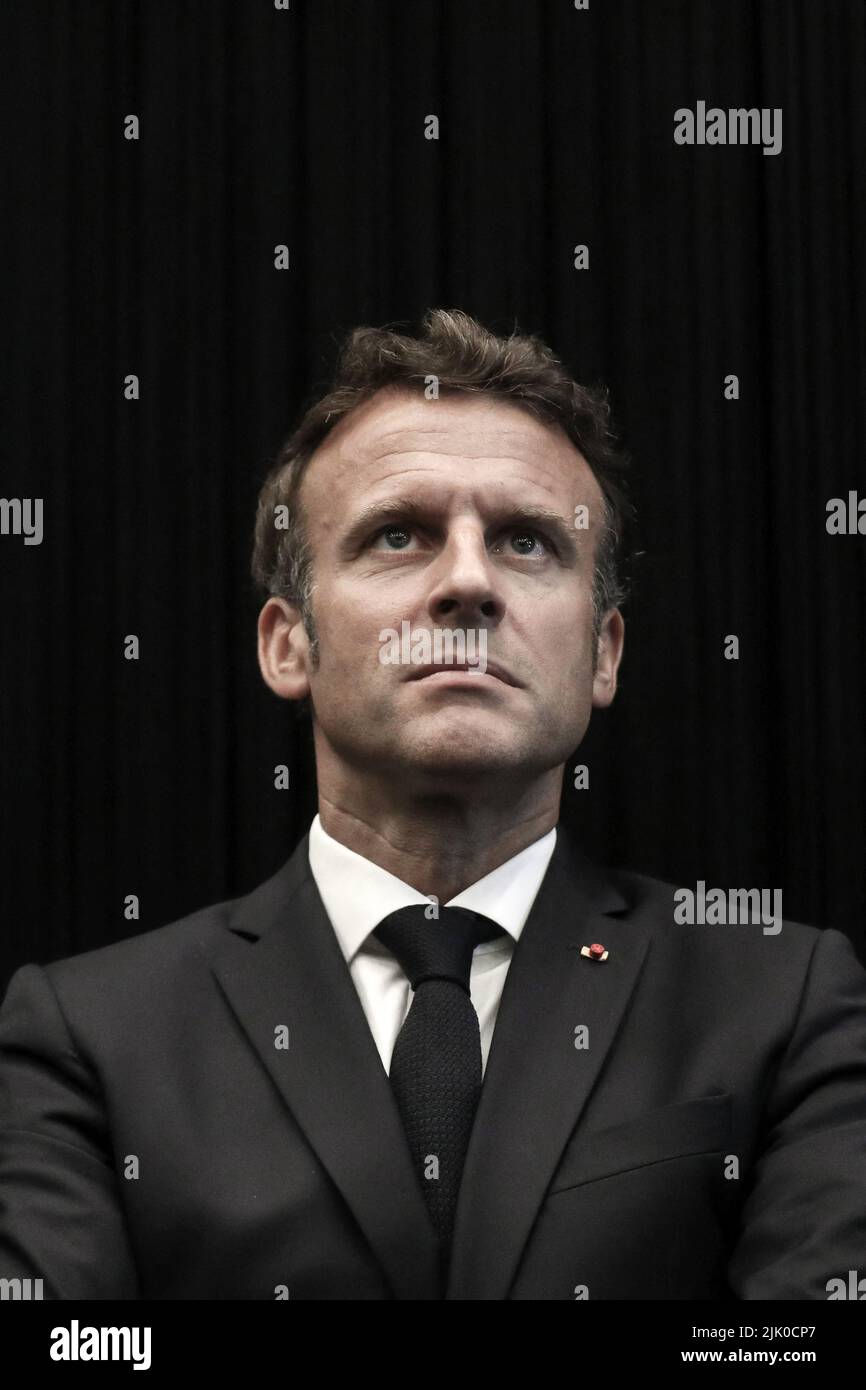 President Emmanuel Macron visits the exhibition "Benin Art of yesterday ...
