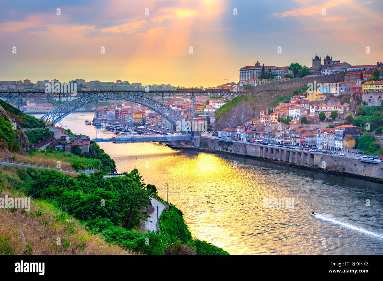 Evening view duoro river city hi-res stock photography and images - Alamy