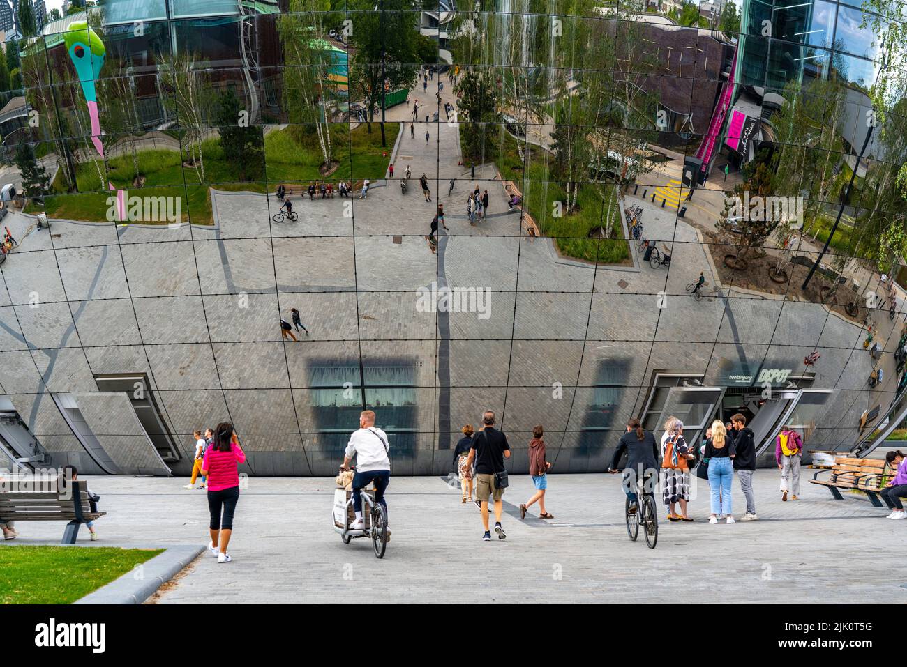 The Boijmans Van Beuningen Depot in Rotterdam, display depot of the ...