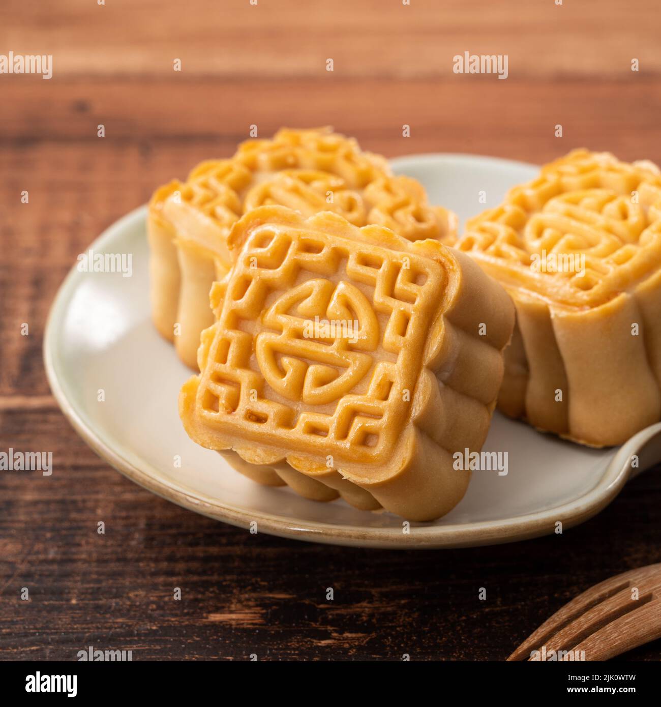 elicious mung bean moon cake for Mid-Autumn Festival food mooncake on ...
