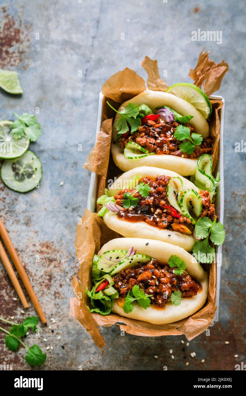 Simple bao hi-res stock photography and images - Alamy