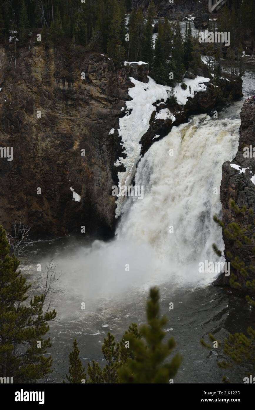 Yellowstone National Park, U.S.A. Grand Canyon of the Yellowstone falls ...