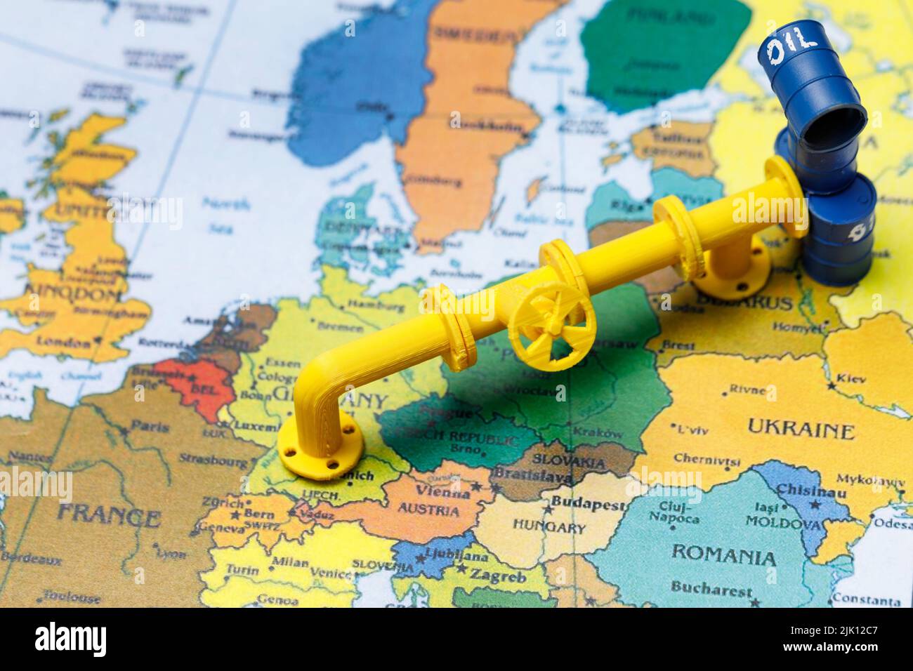 Map gas pipelines europe hi-res stock photography and images - Alamy