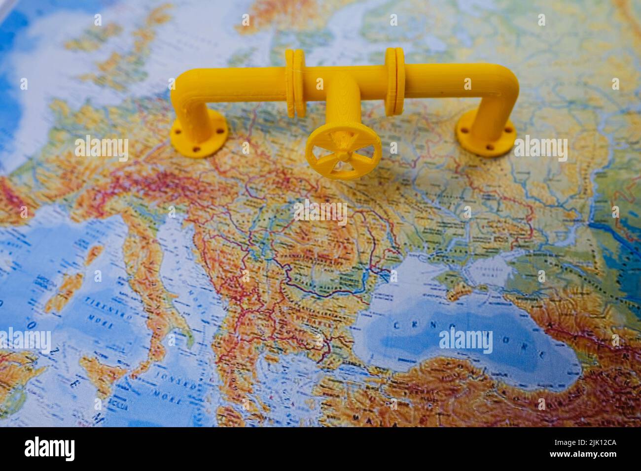 Map of pipelines russia hi-res stock photography and images - Alamy