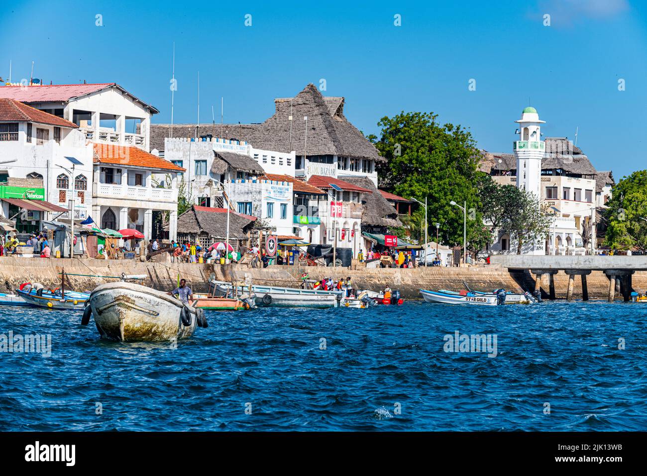 Traditional Swahili architecture, Lamu Town, UNESCO World Heritage Site ...