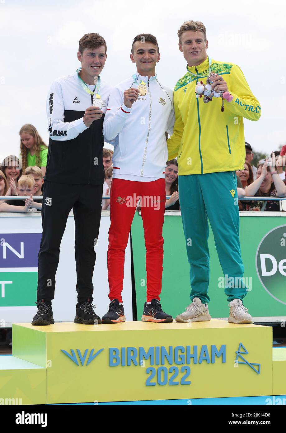 Sutton Coldfield, UK. 29th July, 2022. (L-R) Hayden Wilde of New ...