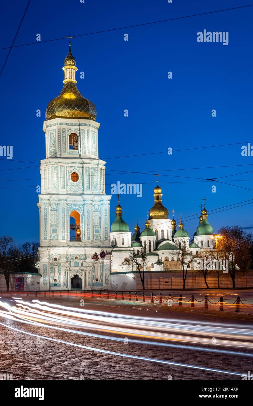 St. Sophia Cathedral and Sophia Square during blue hour in Kyiv (Kiev ...
