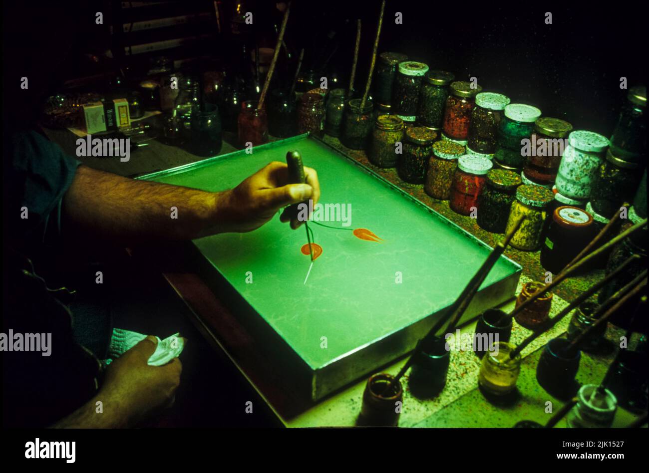 Drawing ebru paints hi-res stock photography and images - Alamy