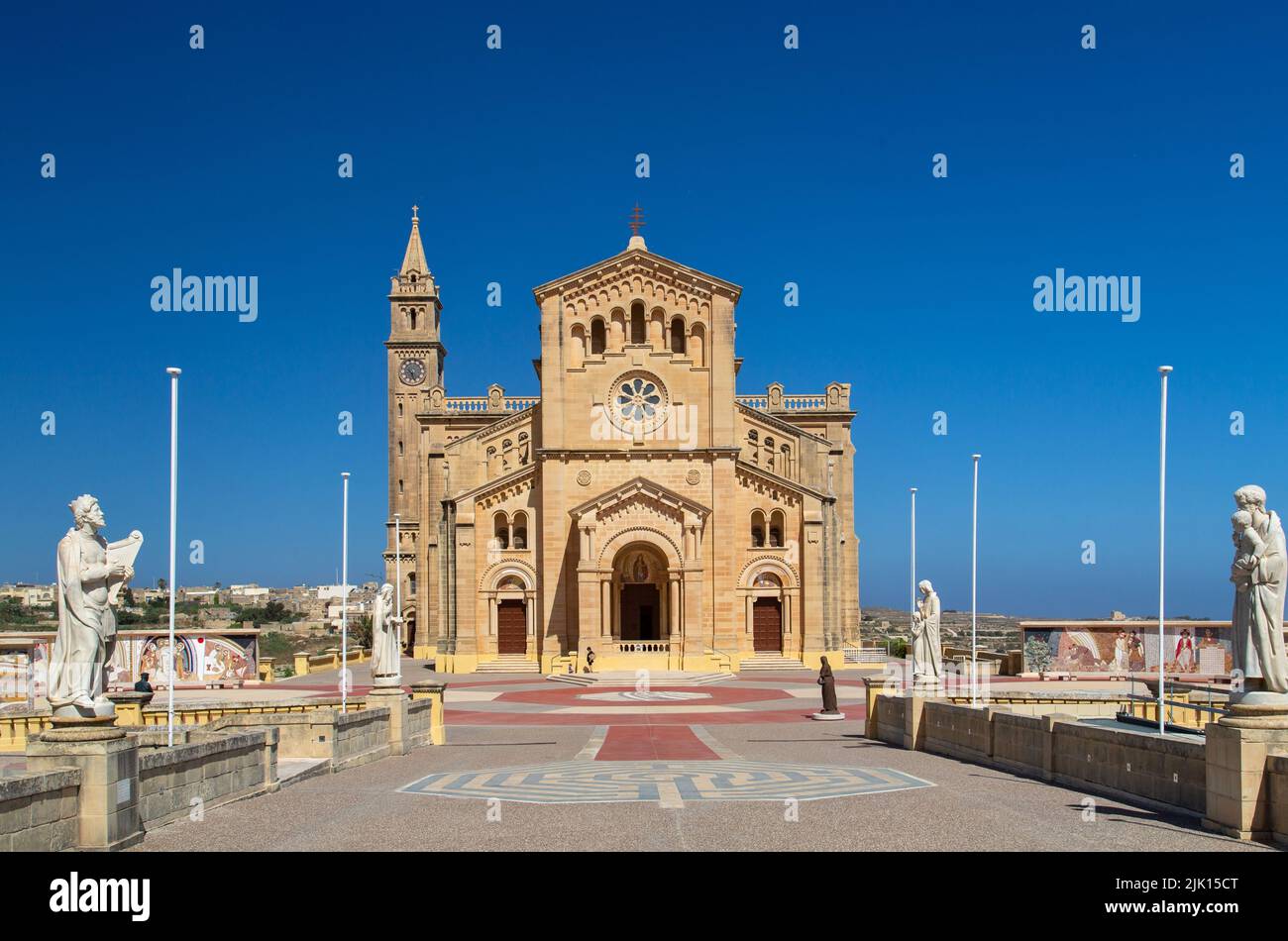 The Basilica of the National Shrine of the Blessed Virgin of Ta' Pinu ...