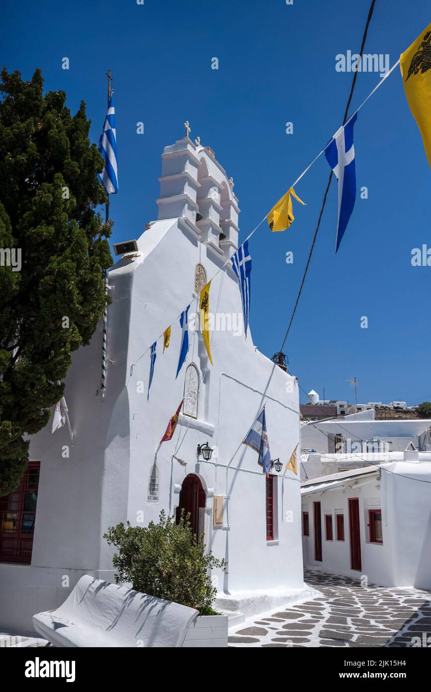 Quaint old churches hi-res stock photography and images - Alamy