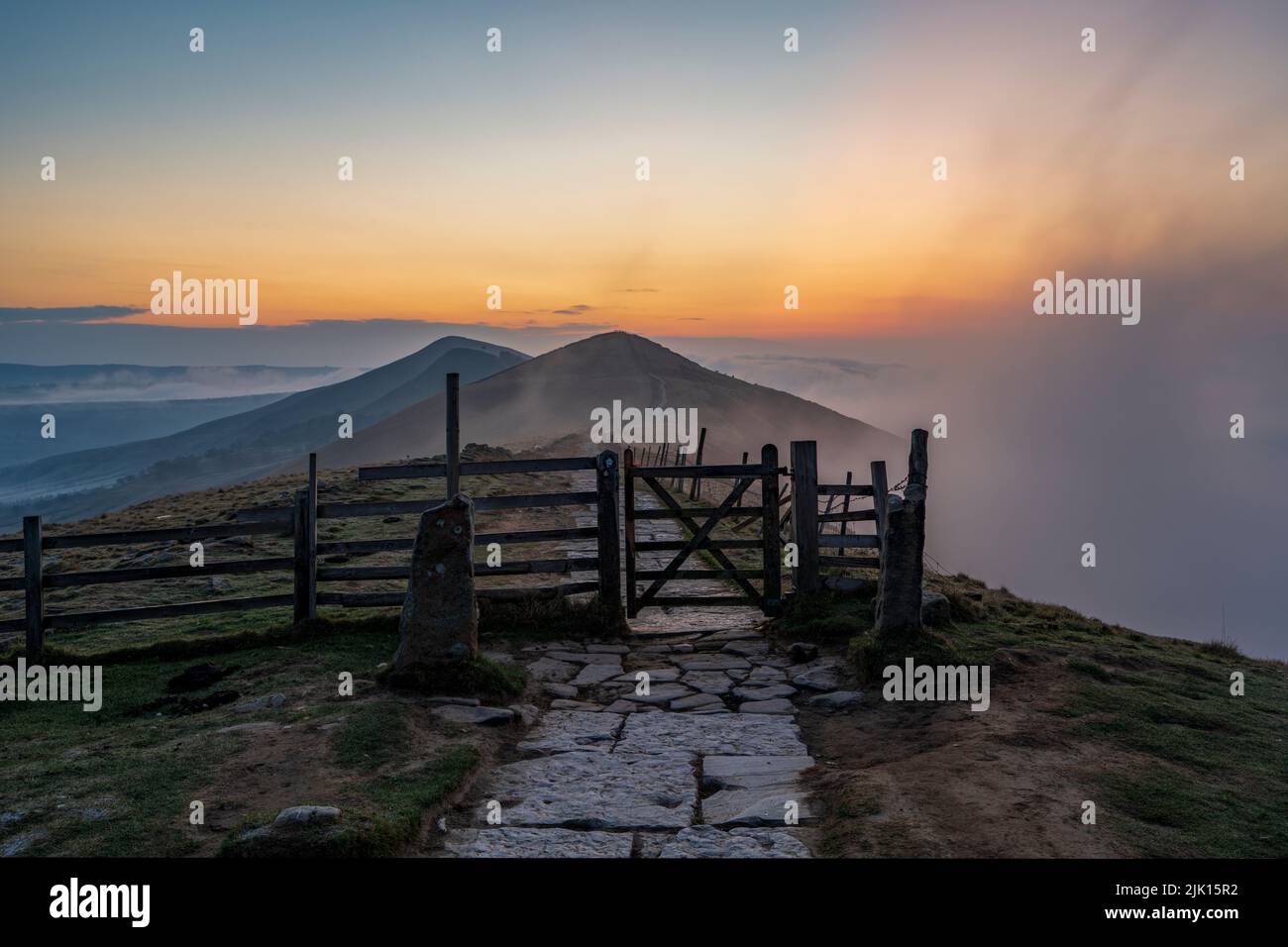 Gateway to The Great Ridge with cloud inversion, The Great Ridge, Mam ...