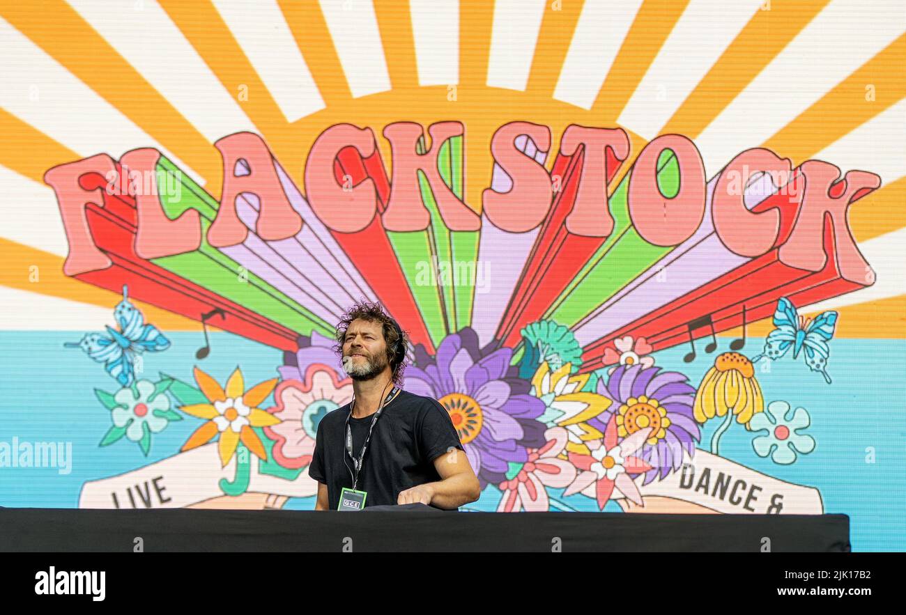 Howard donald take that hi-res stock photography and images - Alamy