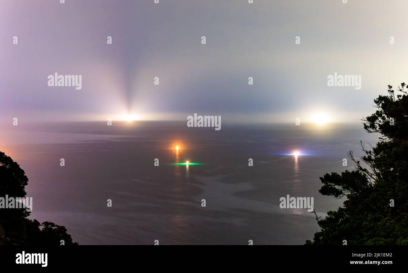 Ship navigation lights at night hi-res stock photography and images - Alamy