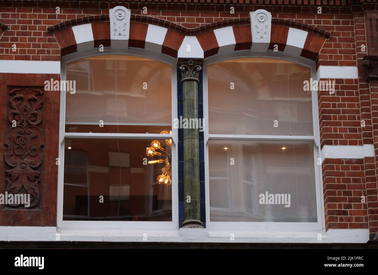Typical windows of a London building Stock Photo - Alamy
