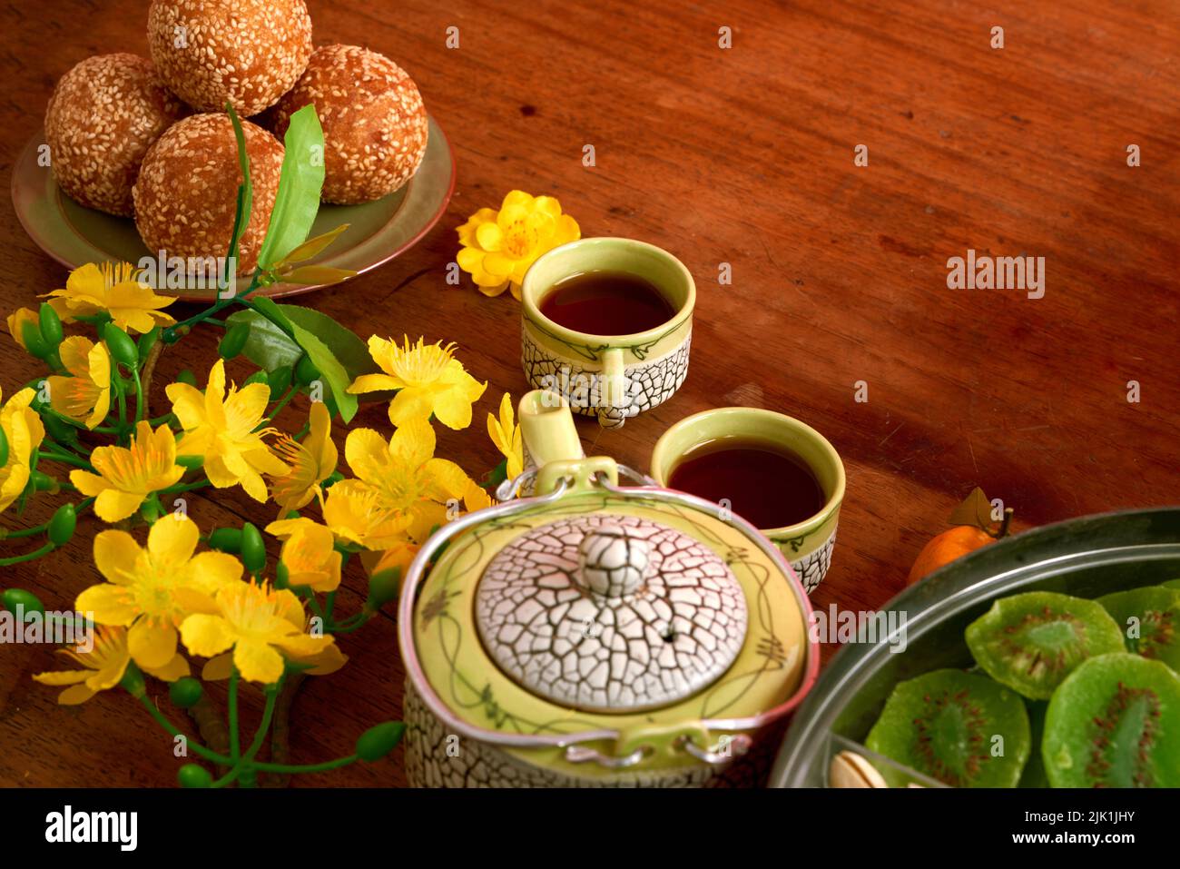 Tet tea table hi-res stock photography and images - Alamy