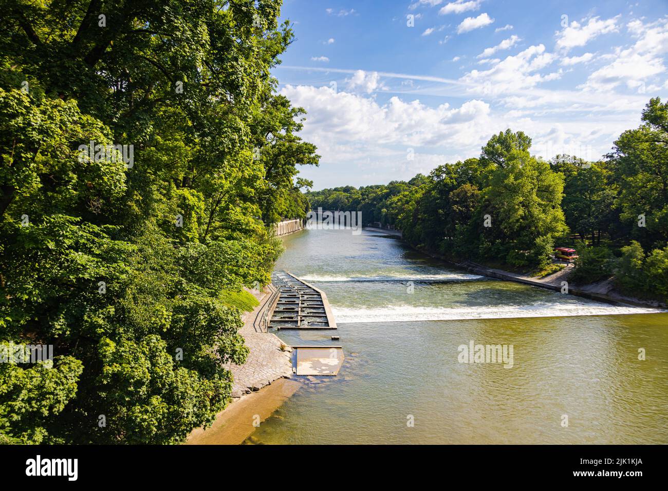 Maximilians bridge (Maximiliansbrücke) over the rapids over of the Isar ...