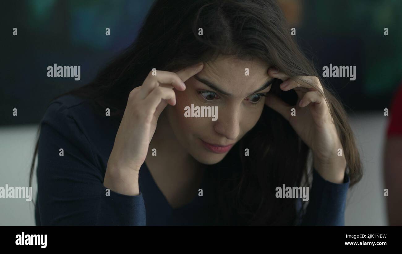 Overwhelmed woman expression. Person having problems. Girl with ...