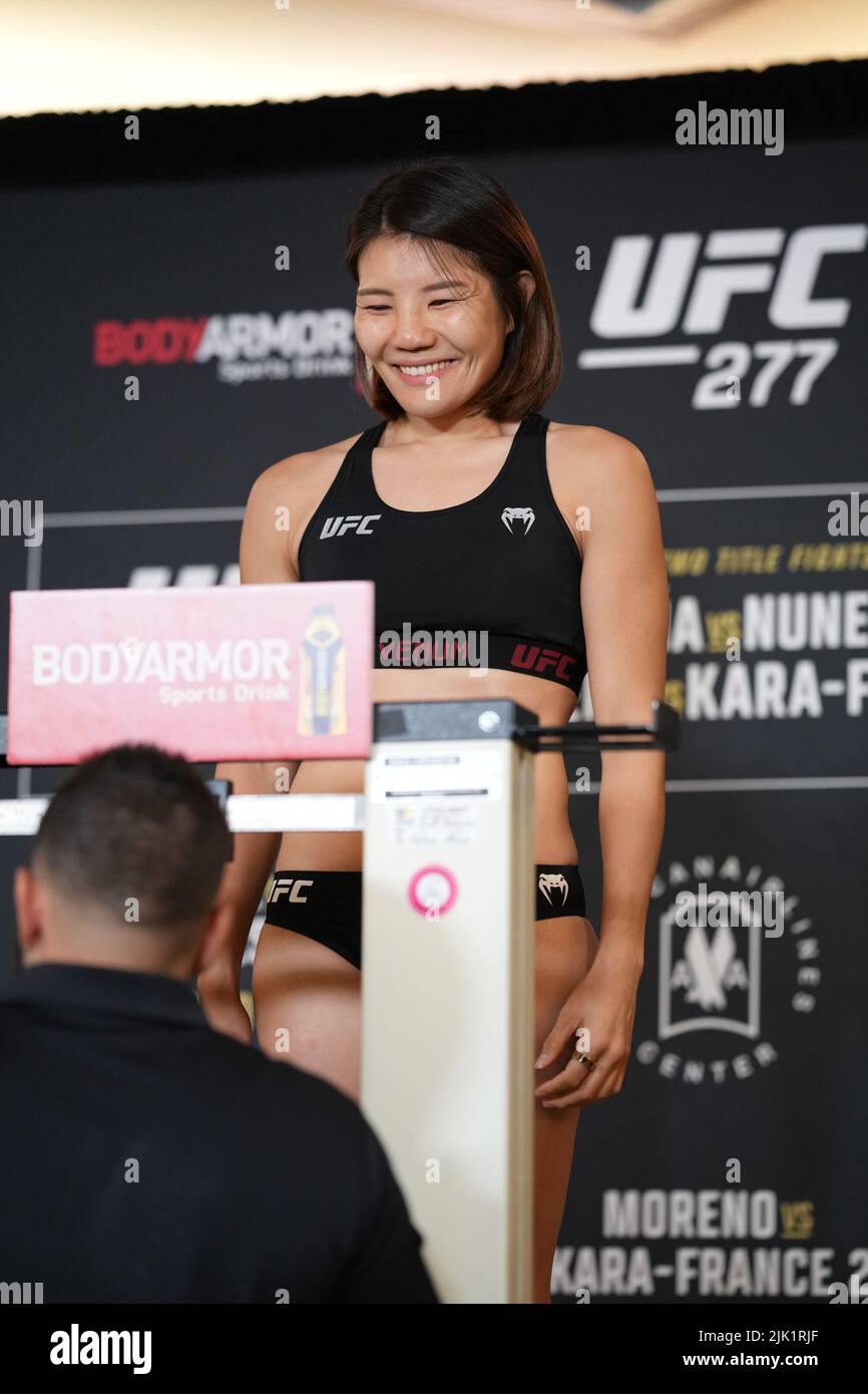 Kim ji yeon hi-res stock photography and images - Alamy