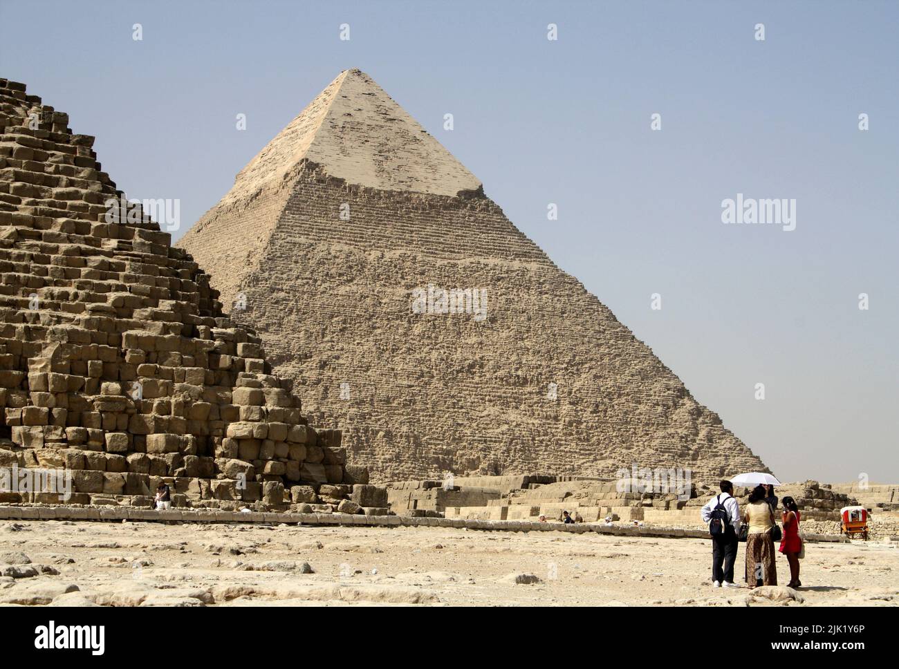 PYRAMID AND SPHINX IN VALLEY OF GIZA EGYPT Stock Photo - Alamy