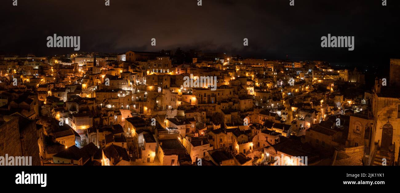 Panoramic view of the famous sassi di matera hi-res stock photography ...