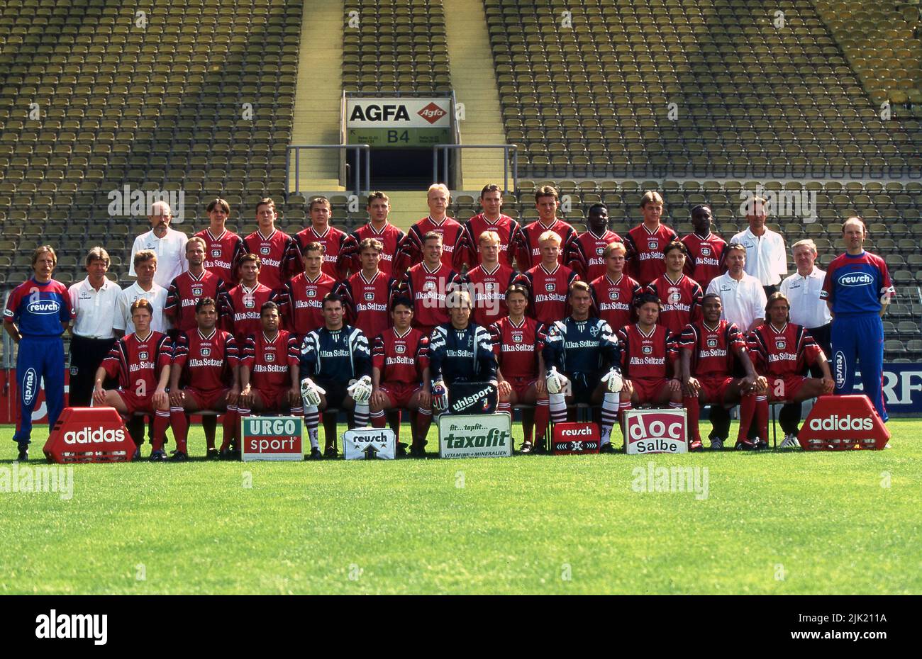 Bayer 04 leverkusen team photo hi-res stock photography and images - Alamy