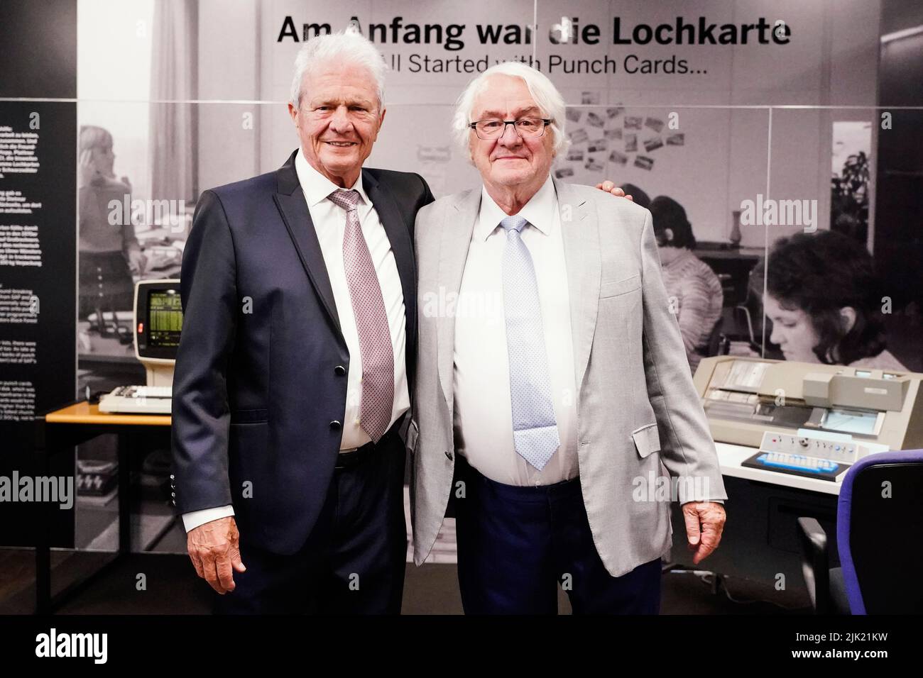 Mannheim, Germany. 29th July, 2022. SAP co-founder Dietmar Hopp (l) and Hasso Plattner, chairman ...