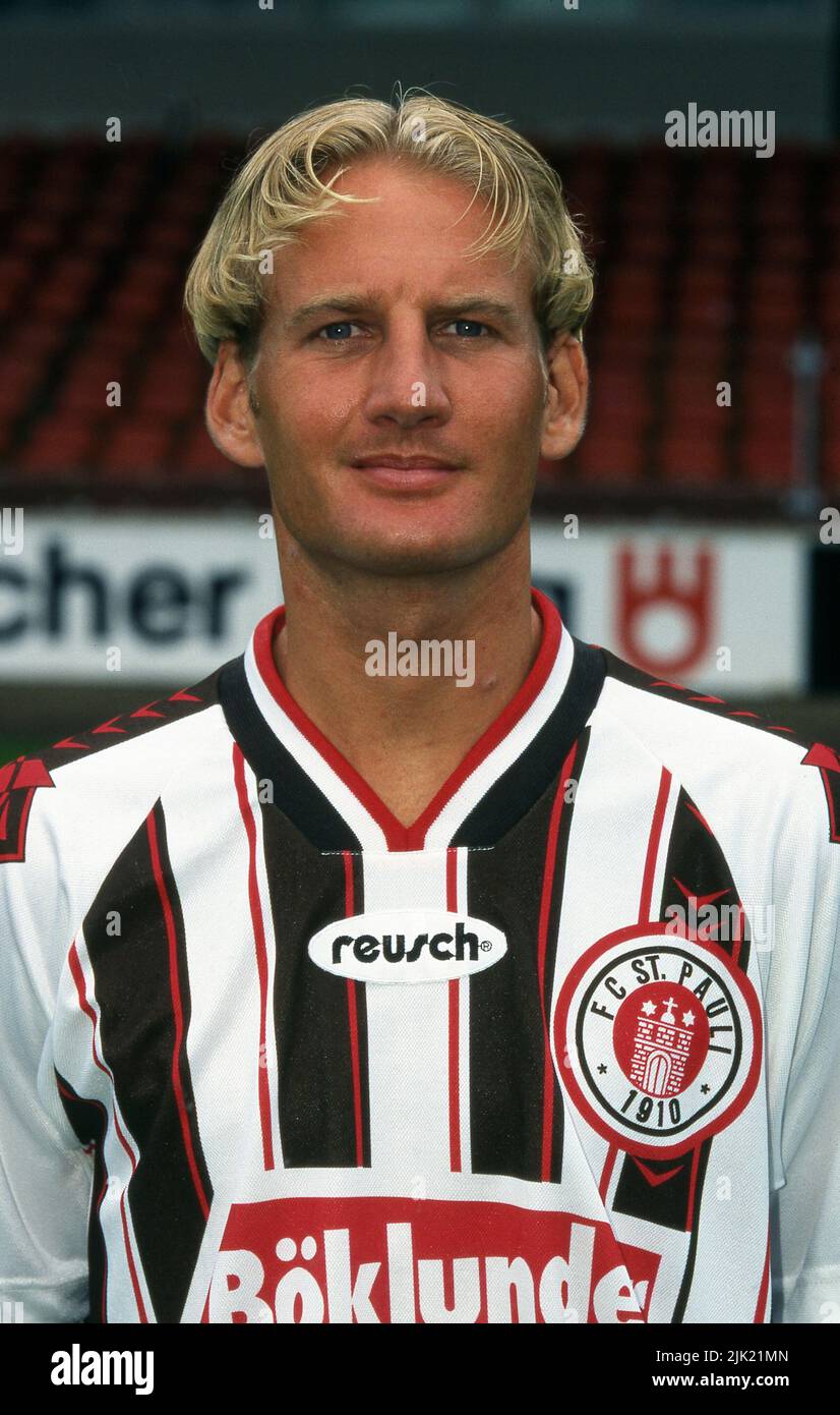 Fc st pauli photos hi-res stock photography and images - Alamy