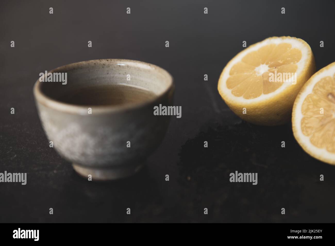 Korean tea cup with lemon and loose leaf tea Stock Photo - Alamy