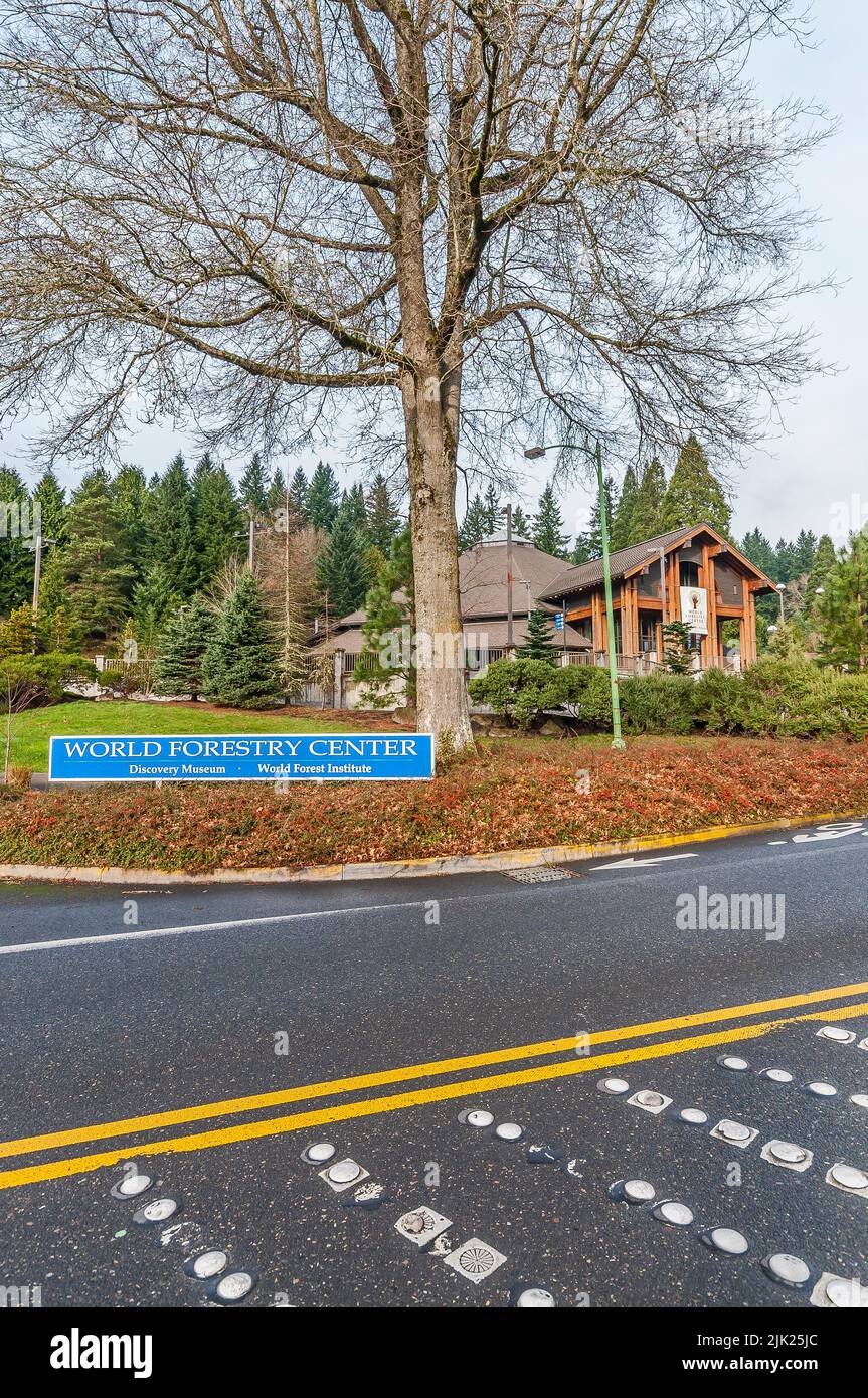 World forestry center hi-res stock photography and images - Alamy