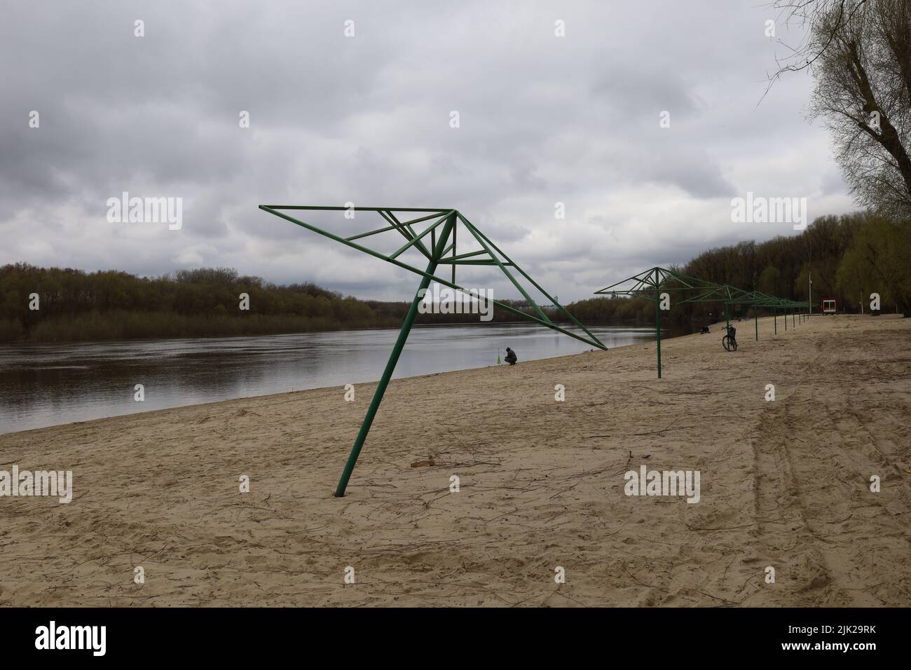 Destroyed infrastructure hi-res stock photography and images - Alamy