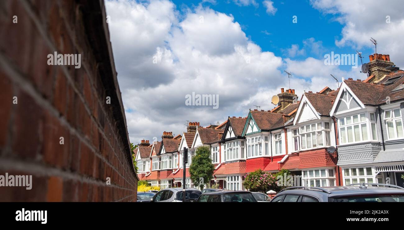 Typical british homes hi-res stock photography and images - Alamy