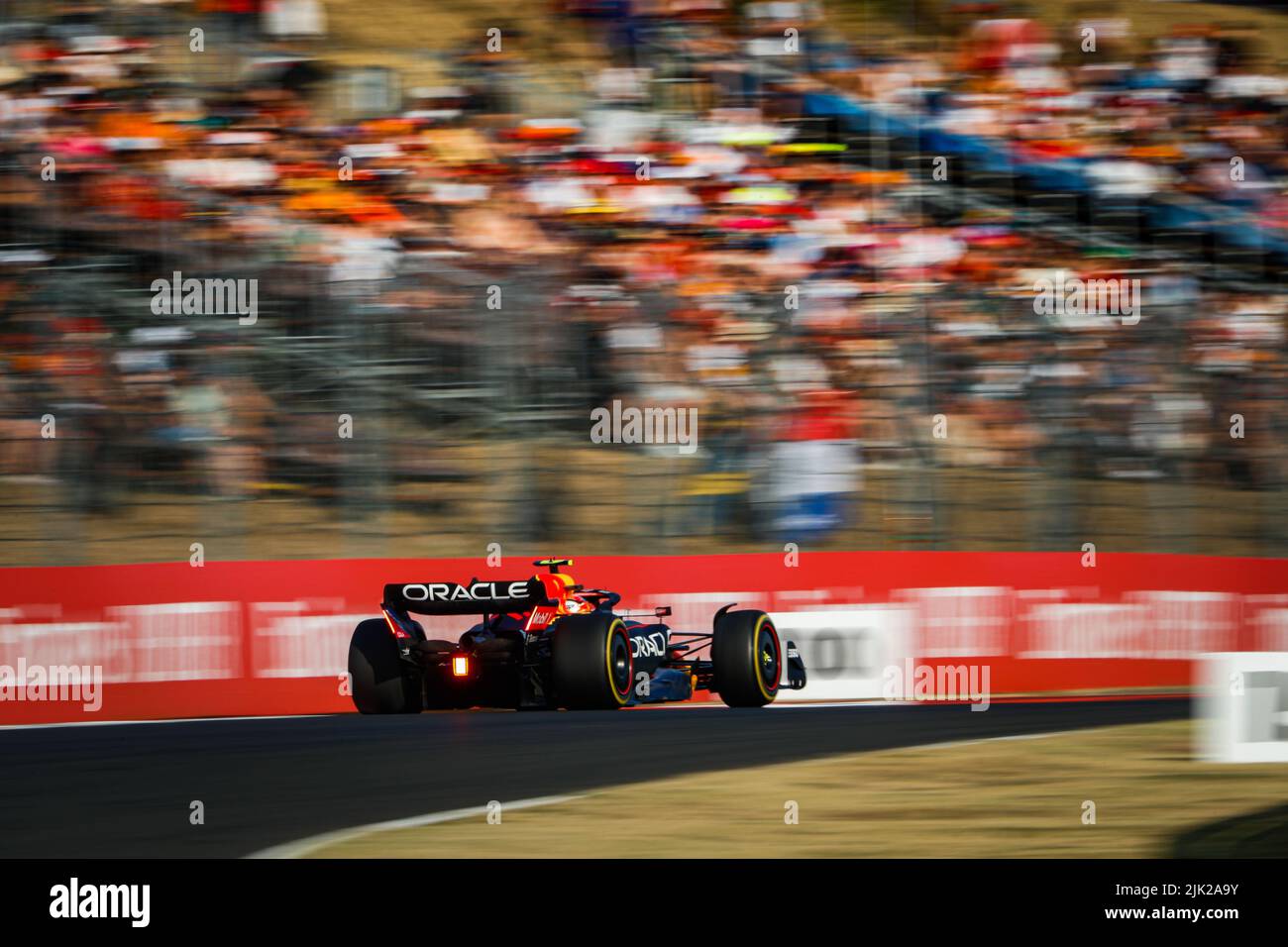 11 PEREZ Sergio (mex), Red Bull Racing RB18, action during the Formula 1 Aramco Magyar Nagydij ...